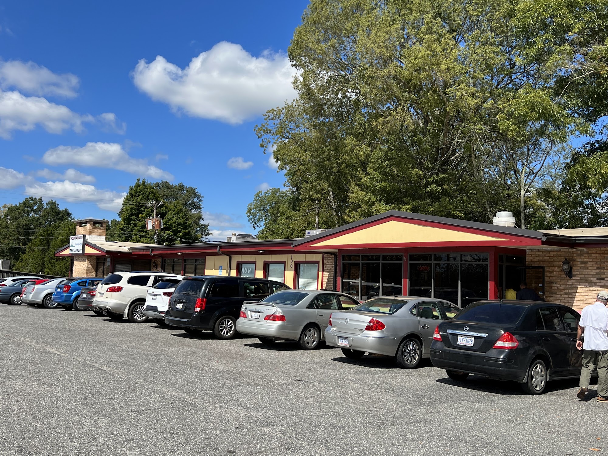 Quentin Haus - Family restaurant in Lebanon - Website